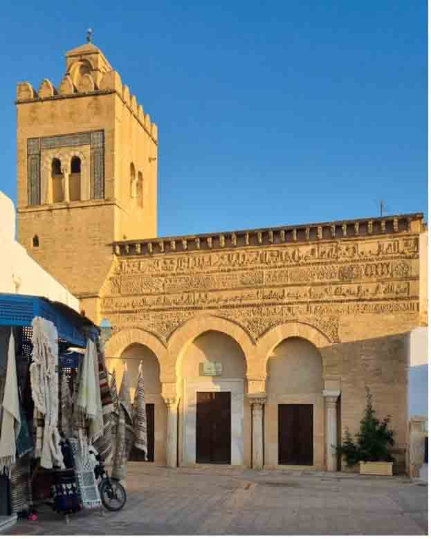 The Beauty and Legacy of Arabic Calligraphy: An Artistic Odyssey ...